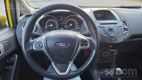 Yellow Ford Fiesta 2014 in Cesis, with an engine capacity of 1.30 L and mileage of 91 thousand km for 5300 €, photo 7 on AUTOMOTO.COM.LV