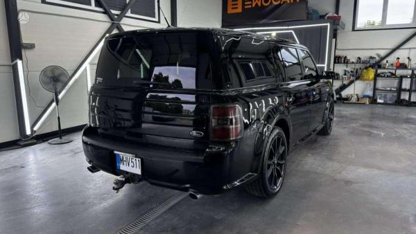 Black Ford Flex 2018 in Siauliai, with an engine capacity of 3.50 L and mileage of 163 thousand km for 10800 €, photo 6 on AUTOMOTO.COM.LV