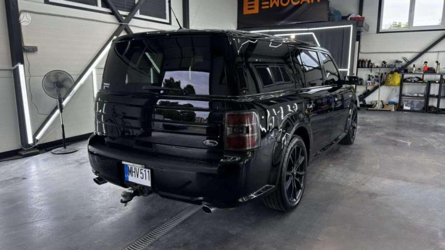 Black Ford Flex 2018 in Siauliai, with an engine capacity of 3.50 L and mileage of 163 thousand km for 10800 €, photo 6 on AUTOMOTO.COM.LV