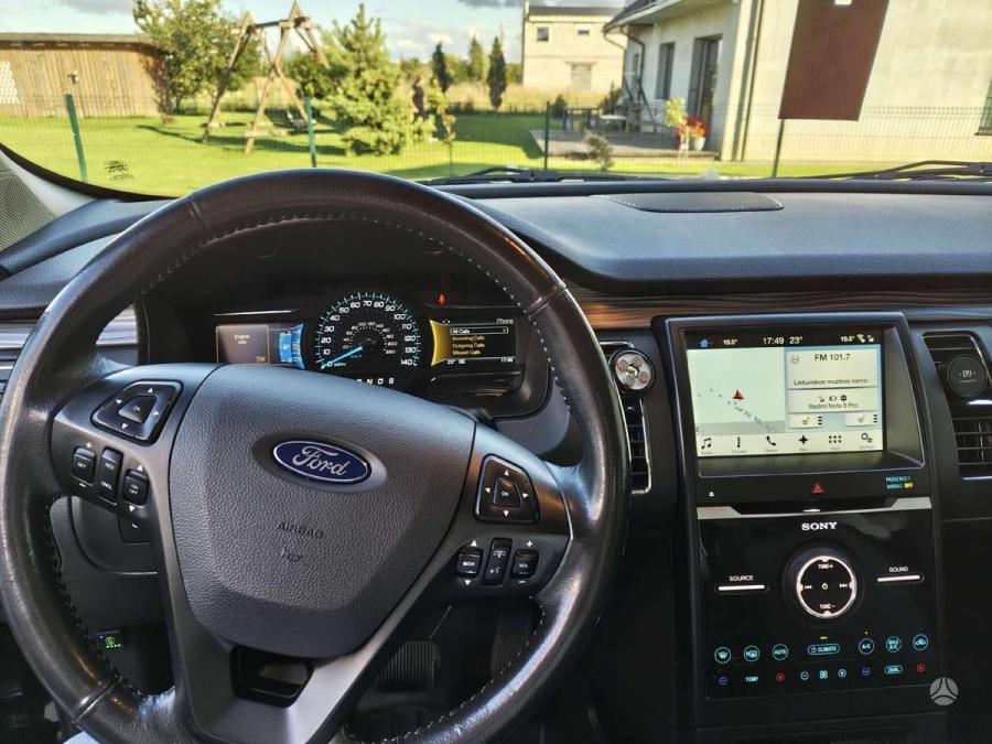 Black Ford Flex 2018 in Siauliai, with an engine capacity of 3.50 L and mileage of 163 thousand km for 10800 €, photo 9 on AUTOMOTO.COM.LV