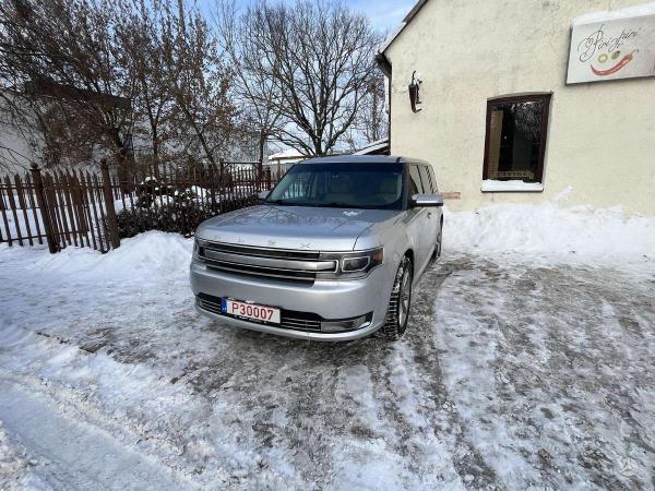 Grey Ford Flex 2014 in Vilnius, with an engine capacity of 3.50 L and mileage of 260 thousand km for 8199 €, photo 9 on AUTOMOTO.COM.LV