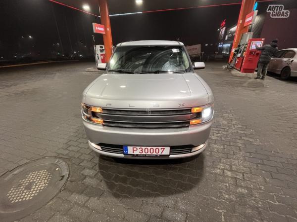 Grey Ford Flex 2014 in Vilnius, with an engine capacity of 3.50 L and mileage of 260 thousand km for 7999 €, photo 3 on AUTOMOTO.COM.LV