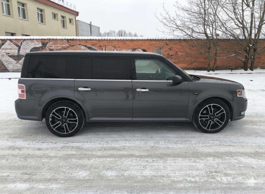 Grey Ford Flex 2015 in Siauliai, with an engine capacity of 3.50 L and mileage of 164 thousand km for 9300 €, photo 7 on AUTOMOTO.COM.LV