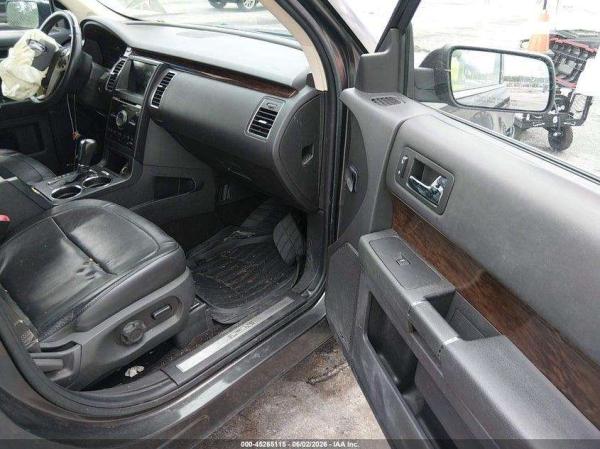 Pelēks Ford Flex 2019 Klaipėda, ar dzinēja tilpumu 3.50 L un nobraukumu 256 tūkst. km par 6300 €, foto 10 vietnē AUTOMOTO.COM.LV
