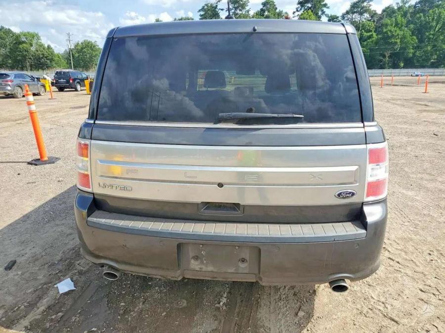 Grey Ford Flex 2018 in Siauliai, with an engine capacity of 3.50 L and mileage of 137 thousand km for 5000 €, photo 7 on AUTOMOTO.COM.LV