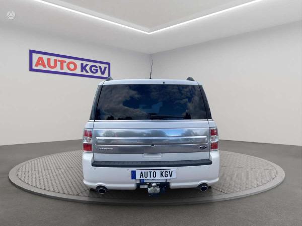White Ford Flex 2014 in Vilnius, with an engine capacity of 3.50 L and mileage of 210 thousand km for 11499 €, photo 5 on AUTOMOTO.COM.LV