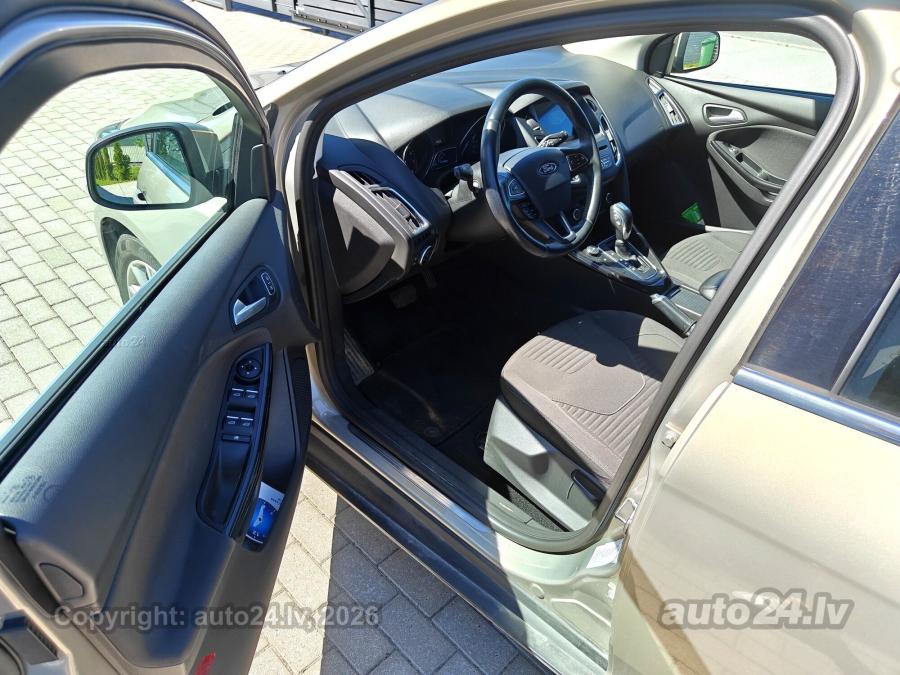 Beige Ford Focus 2017 in Tallinn, with an engine capacity of 1.00 L and mileage of 95 thousand km for 7500 €, photo 5 on AUTOMOTO.COM.LV