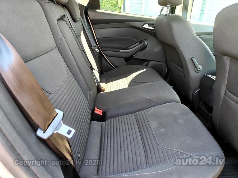 Beige Ford Focus 2017 in Tallinn, with an engine capacity of 1.00 L and mileage of 95 thousand km for 7500 €, photo 6 on AUTOMOTO.COM.LV