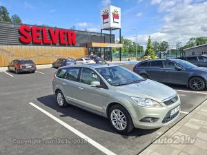 Smilšu krāsa Ford Focus 2010 Tallina, ar dzinēja tilpumu 2.00 L un nobraukumu 273 tūkst. km par 2100 €, foto 5 vietnē AUTOMOTO.COM.LV
