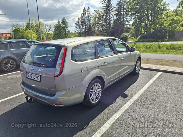 Smilšu krāsa Ford Focus 2010 Tallina, ar dzinēja tilpumu 2.00 L un nobraukumu 273 tūkst. km par 2100 €, foto 5 vietnē AUTOMOTO.COM.LV