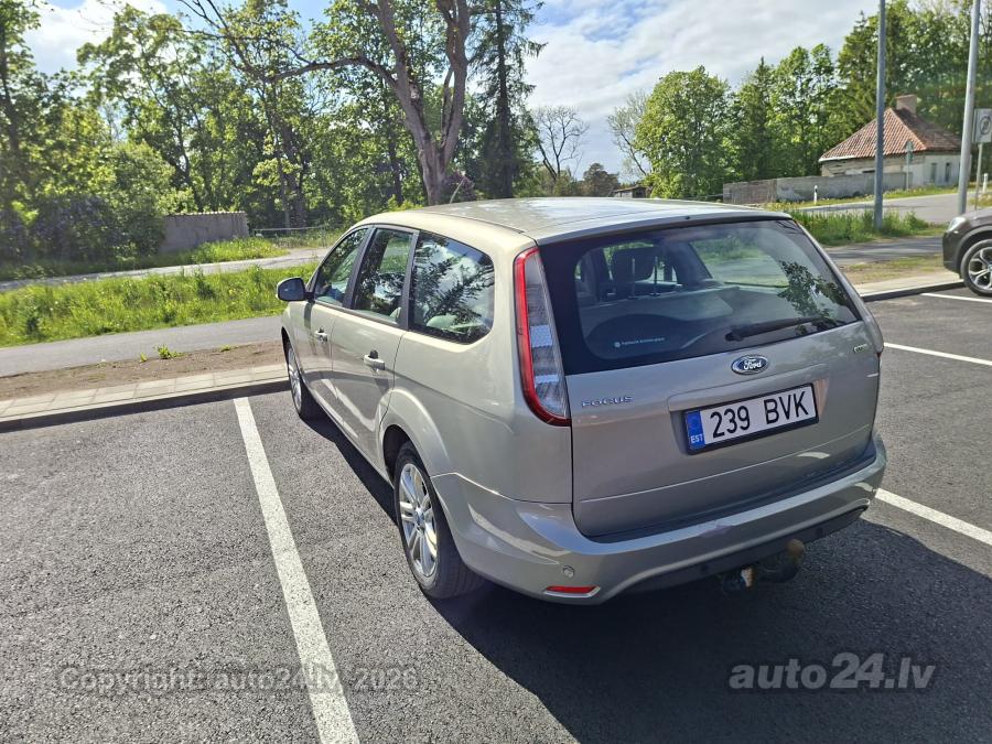 Smilšu krāsa Ford Focus 2010 Tallina, ar dzinēja tilpumu 2.00 L un nobraukumu 273 tūkst. km par 2100 €, foto 7 vietnē AUTOMOTO.COM.LV