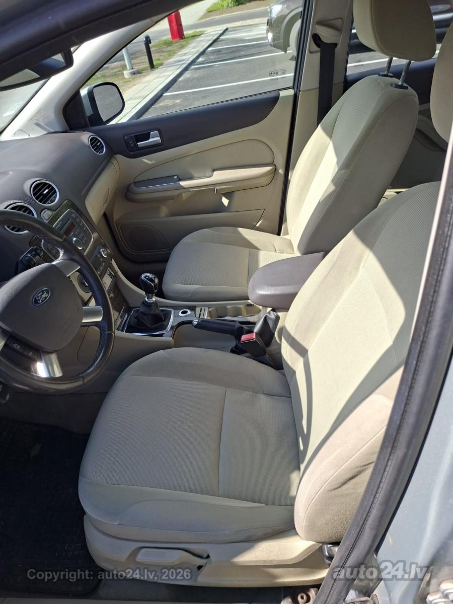 Smilšu krāsa Ford Focus 2010 Tallina, ar dzinēja tilpumu 2.00 L un nobraukumu 273 tūkst. km par 2100 €, foto 10 vietnē AUTOMOTO.COM.LV