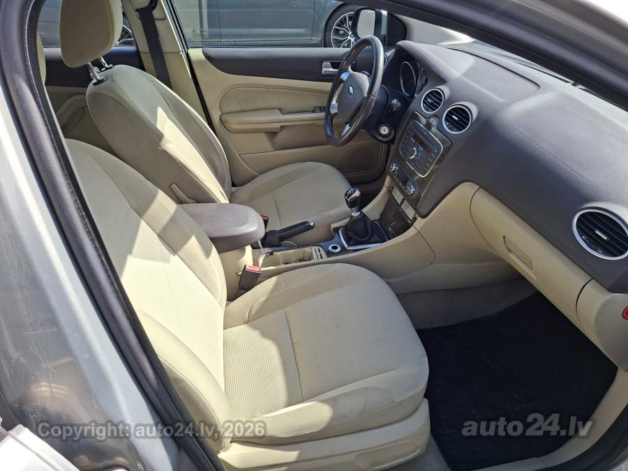 Smilšu krāsa Ford Focus 2010 Tallina, ar dzinēja tilpumu 2.00 L un nobraukumu 273 tūkst. km par 2100 €, foto 11 vietnē AUTOMOTO.COM.LV