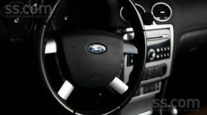 Melns Ford Focus 2007 Jelgava, ar dzinēja tilpumu 2.00 L un nobraukumu 201 tūkst. km par 4300 €, foto 15 vietnē AUTOMOTO.COM.LV