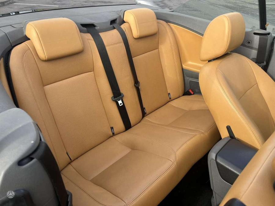 Black Ford Focus 2009 in Kaunas, with an engine capacity of 2.00 L and mileage of 221 thousand km for 3100 €, photo 12 on AUTOMOTO.COM.LV