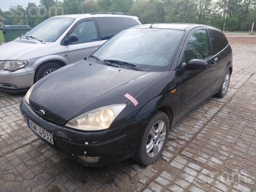 Melns Ford Focus 2002 Cēsis, ar dzinēja tilpumu 1.80 L un nobraukumu 300 tūkst. km par 3000 €, foto 1 vietnē AUTOMOTO.COM.LV