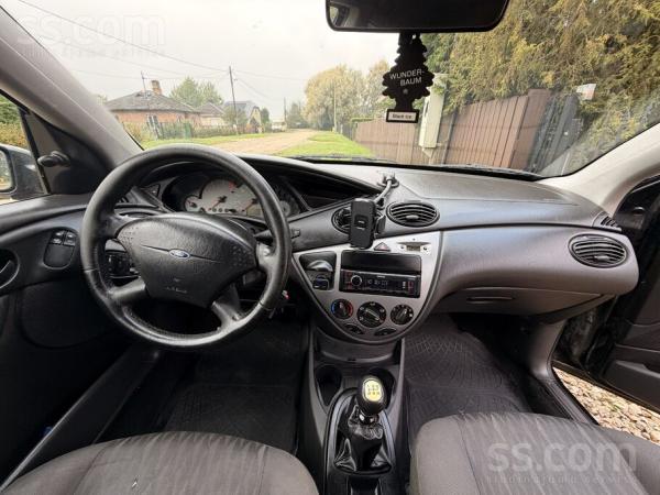 Форд Фокус 2002 в Елгава на AUTOMOTO.COM.LV Черный Форд Фокус 2002 в Елгава, объемом двигателя 1.80 л и пробегом 300 тыс. км за 1200 €, фото 6 на AUTOMOTO.COM.LV