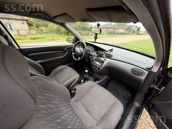 Форд Фокус 2002 в Елгава на AUTOMOTO.COM.LV Черный Форд Фокус 2002 в Елгава, объемом двигателя 1.80 л и пробегом 300 тыс. км за 1200 €, фото 7 на AUTOMOTO.COM.LV
