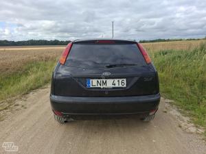 Black Ford Focus 2004 in Kretinga, with an engine capacity of 1.40 L and mileage of 265 thousand km for 300 €, photo 5 on AUTOMOTO.COM.LV