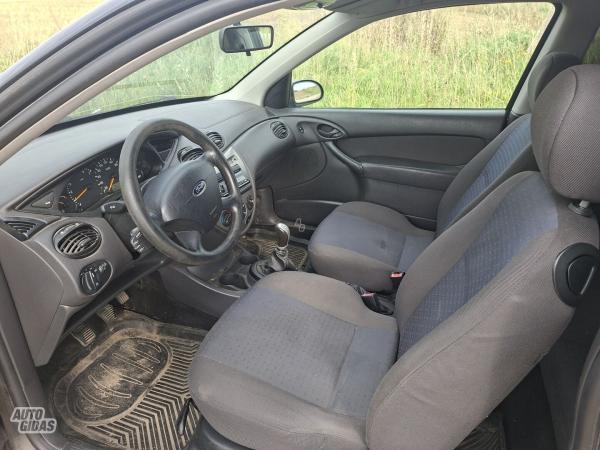 Black Ford Focus 2004 in Kretinga, with an engine capacity of 1.40 L and mileage of 265 thousand km for 300 €, photo 6 on AUTOMOTO.COM.LV