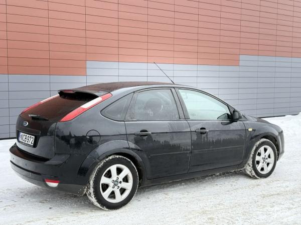 Black Ford Focus 2005 in Silute, with an engine capacity of 2.00 L and mileage of 250 thousand km for 1350 €, photo 5 on AUTOMOTO.COM.LV