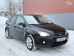 Black Ford Focus 2005 in Silute, with an engine capacity of 2.00 L and mileage of 256 thousand km for 1299 €, photo 7 on AUTOMOTO.COM.LV