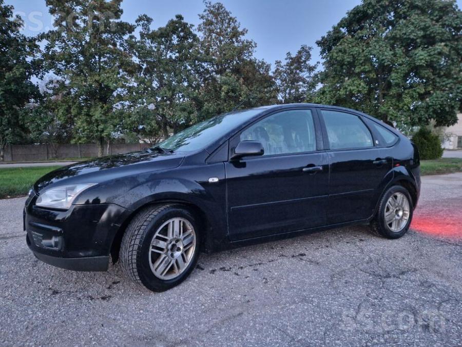 Melns Ford Focus 2005 Liepāja, ar dzinēja tilpumu 1.60 L un nobraukumu 351 tūkst. km par 1190 €, foto 4 vietnē AUTOMOTO.COM.LV