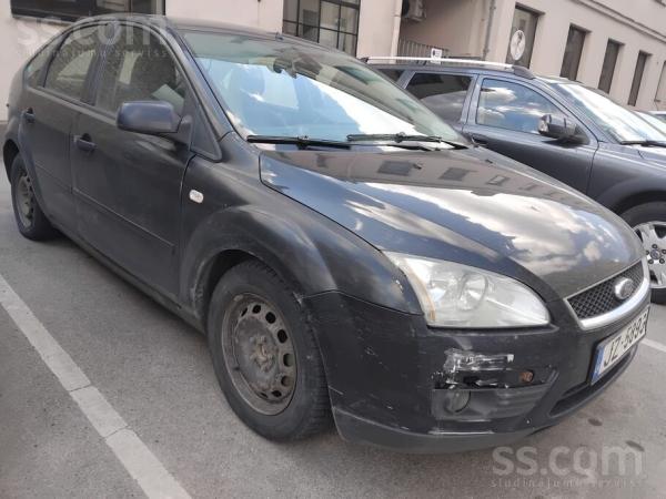 Black Ford Focus 2005 in Riga, with an engine capacity of 1.60 L and mileage of 383 thousand km for 750 €, photo 4 on AUTOMOTO.COM.LV