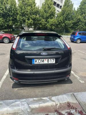 Melns Ford Focus 2005 Kauņa, ar dzinēja tilpumu 2.00 L un nobraukumu 295 tūkst. km par 500 €, foto 8 vietnē AUTOMOTO.COM.LV