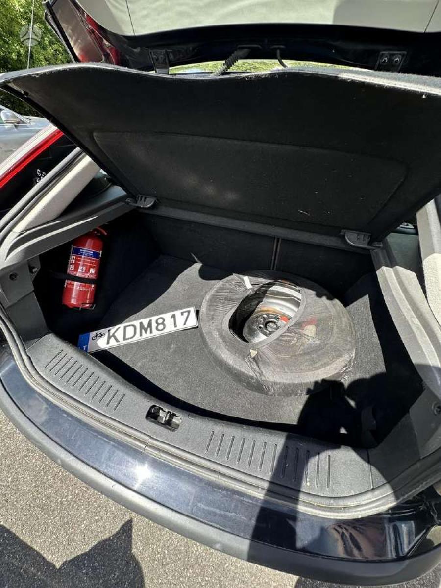 Melns Ford Focus 2005 Kauņa, ar dzinēja tilpumu 2.00 L un nobraukumu 295 tūkst. km par 500 €, foto 12 vietnē AUTOMOTO.COM.LV