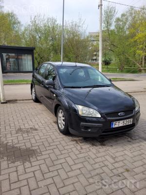 Melns Ford Focus 2006 Rīga, ar dzinēja tilpumu 1.60 L un nobraukumu 331 tūkst. km par 1399 €, foto 7 vietnē AUTOMOTO.COM.LV