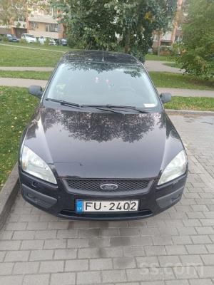 Melns Ford Focus 2006 Liepāja, ar dzinēja tilpumu 1.60 L un nobraukumu 325 tūkst. km par 1000 €, foto 1 vietnē AUTOMOTO.COM.LV