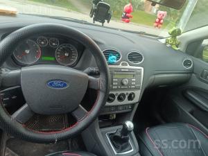 Melns Ford Focus 2006 Liepāja, ar dzinēja tilpumu 1.60 L un nobraukumu 325 tūkst. km par 1000 €, foto 6 vietnē AUTOMOTO.COM.LV