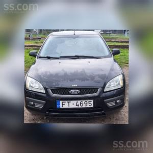 Melns Ford Focus 2006 Rīga, ar dzinēja tilpumu 1.60 L un nobraukumu 263 tūkst. km par 1350 €, foto  vietnē AUTOMOTO.COM.LV