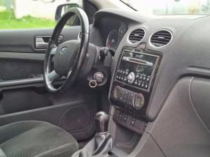 Melns Ford Focus 2007 Grobiņa, ar dzinēja tilpumu 1.60 L un nobraukumu 191 tūkst. km par 1500 €, foto 12 vietnē AUTOMOTO.COM.LV