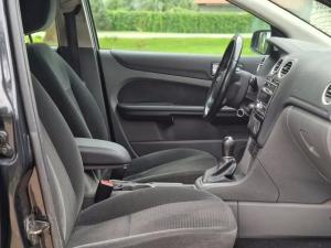 Melns Ford Focus 2007 Grobiņa, ar dzinēja tilpumu 1.60 L un nobraukumu 191 tūkst. km par 1500 €, foto 14 vietnē AUTOMOTO.COM.LV