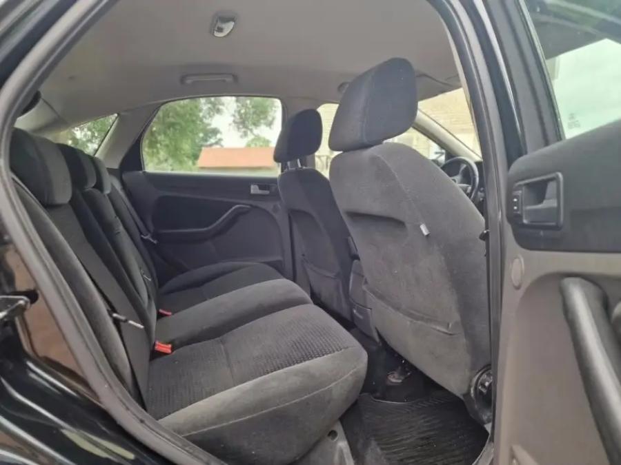 Melns Ford Focus 2007 Grobiņa, ar dzinēja tilpumu 1.60 L un nobraukumu 191 tūkst. km par 1500 €, foto 15 vietnē AUTOMOTO.COM.LV