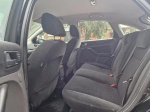 Melns Ford Focus 2007 Grobiņa, ar dzinēja tilpumu 1.60 L un nobraukumu 191 tūkst. km par 1500 €, foto 16 vietnē AUTOMOTO.COM.LV