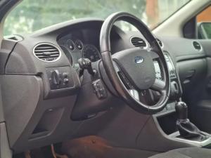 Melns Ford Focus 2007 Grobiņa, ar dzinēja tilpumu 1.60 L un nobraukumu 191 tūkst. km par 1500 €, foto 17 vietnē AUTOMOTO.COM.LV
