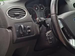 Melns Ford Focus 2007 Grobiņa, ar dzinēja tilpumu 1.60 L un nobraukumu 191 tūkst. km par 1500 €, foto 19 vietnē AUTOMOTO.COM.LV