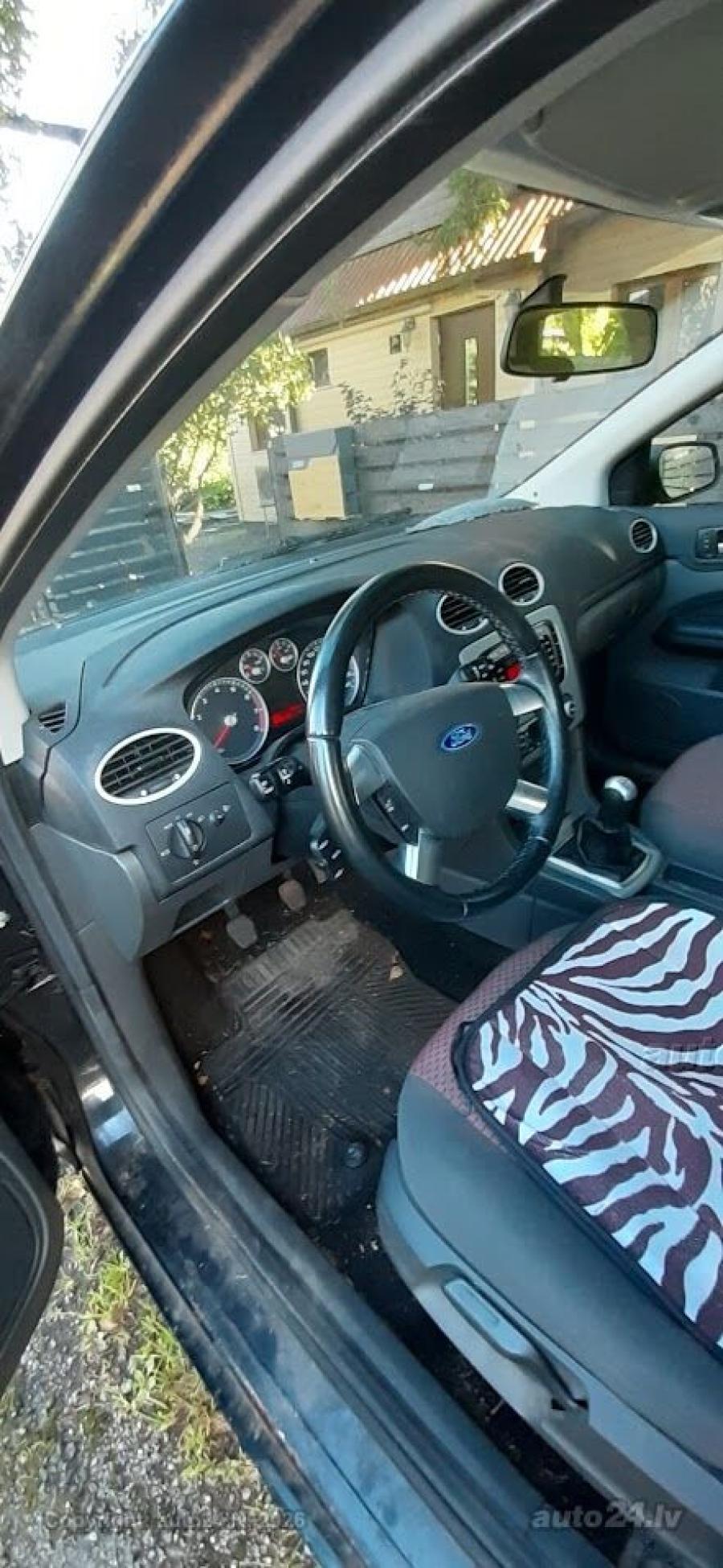 Melns Ford Focus 2007 Tallina, ar dzinēja tilpumu 1.60 L un nobraukumu 149 tūkst. km par 1350 €, foto 10 vietnē AUTOMOTO.COM.LV