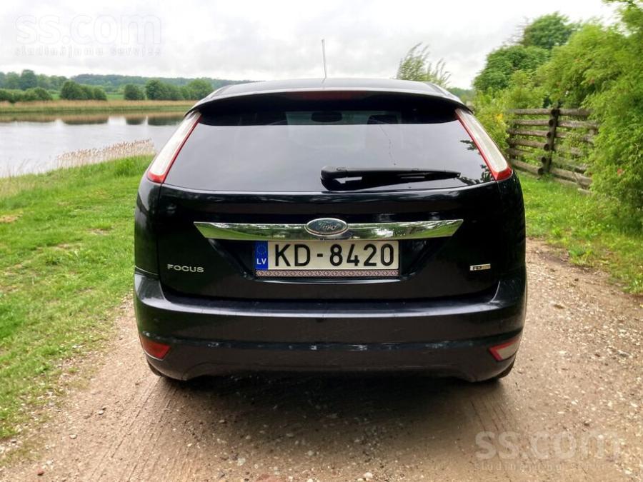 Melns Ford Focus 2008 Jelgava, ar dzinēja tilpumu 1.80 L un nobraukumu 244 tūkst. km par 6350 €, foto 5 vietnē AUTOMOTO.COM.LV