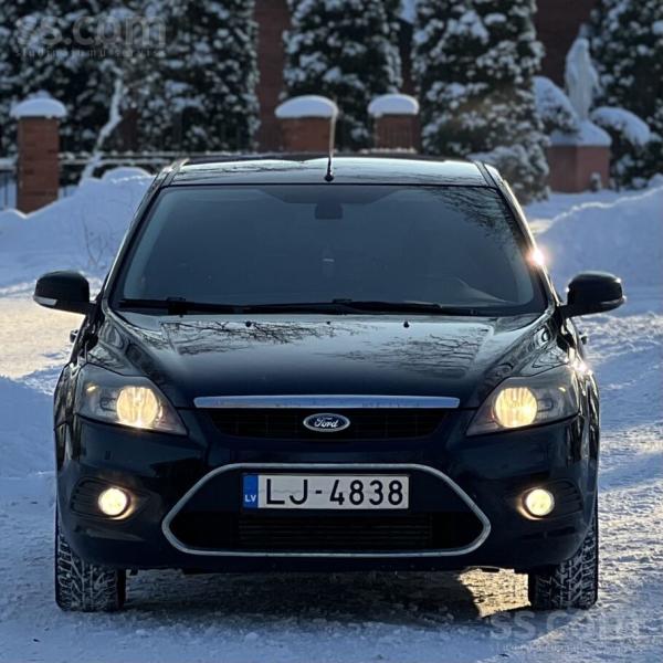 Black Ford Focus 2008 in Dobele, with an engine capacity of 1.60 L and mileage of 305 thousand km for 2350 €, photo 5 on AUTOMOTO.COM.LV