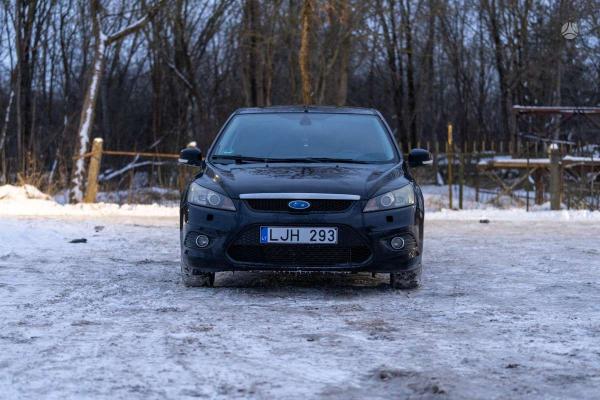 Melns Ford Focus 2008 Kauņa, ar dzinēja tilpumu 2.00 L un nobraukumu 304 tūkst. km par 2800 €, foto 2 vietnē AUTOMOTO.COM.LV
