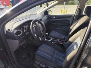 Black Ford Focus 2008 in Gargzdai, with an engine capacity of 1.56 L and mileage of 350 thousand km for 1100 €, photo 4 on AUTOMOTO.COM.LV