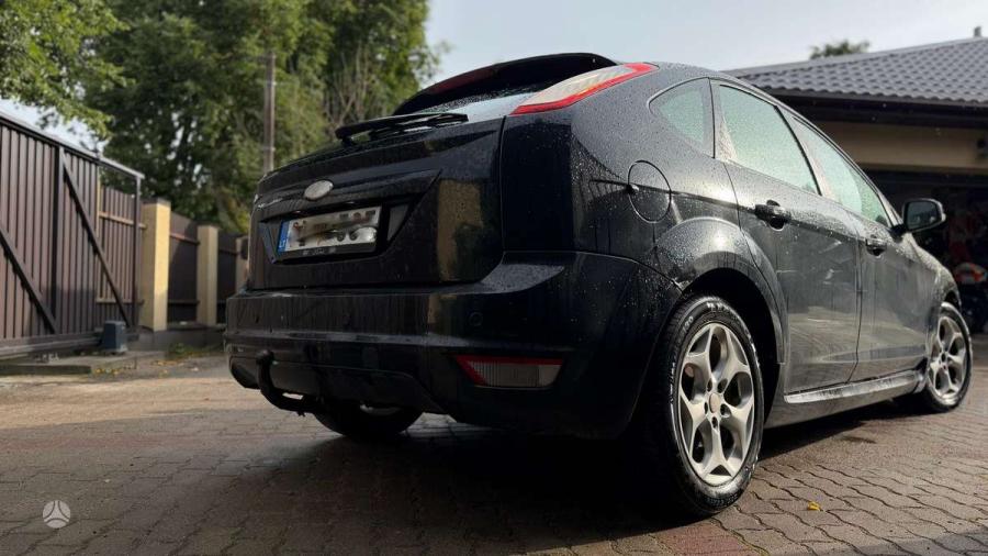Melns Ford Focus 2008 Viļņa, ar dzinēja tilpumu 1.60 L un nobraukumu 193 tūkst. km par 1350 €, foto 6 vietnē AUTOMOTO.COM.LV