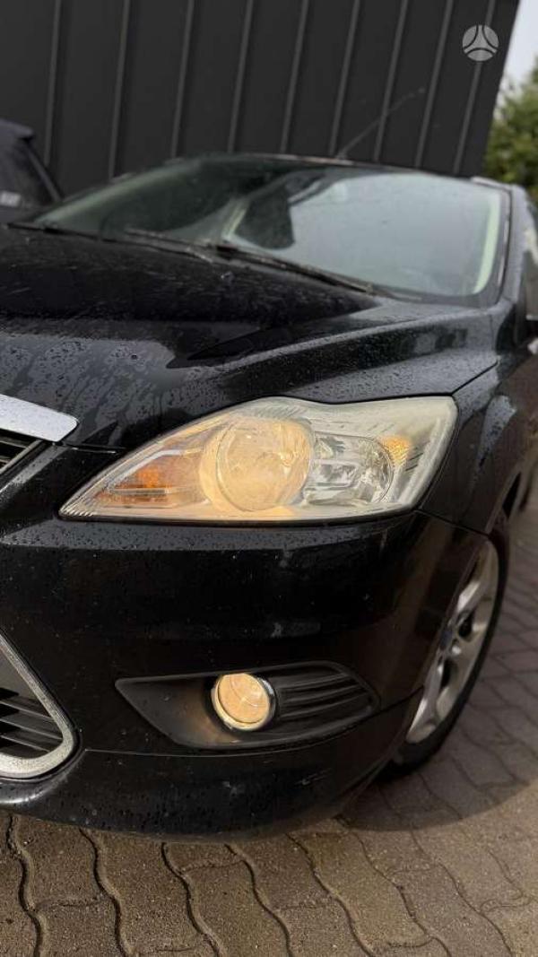 Melns Ford Focus 2008 Viļņa, ar dzinēja tilpumu 1.60 L un nobraukumu 193 tūkst. km par 1350 €, foto 9 vietnē AUTOMOTO.COM.LV