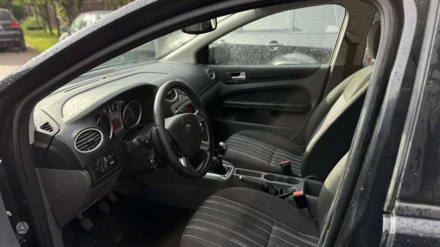 Melns Ford Focus 2008 Viļņa, ar dzinēja tilpumu 1.60 L un nobraukumu 193 tūkst. km par 1350 €, foto 11 vietnē AUTOMOTO.COM.LV