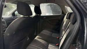 Melns Ford Focus 2008 Viļņa, ar dzinēja tilpumu 1.60 L un nobraukumu 193 tūkst. km par 1350 €, foto 18 vietnē AUTOMOTO.COM.LV