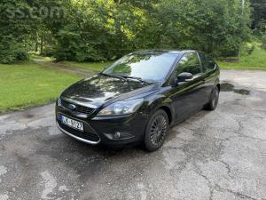 Melns Ford Focus 2008 Saldus, ar dzinēja tilpumu 1.60 L un nobraukumu 360 tūkst. km par 2200 €, foto  vietnē AUTOMOTO.COM.LV
